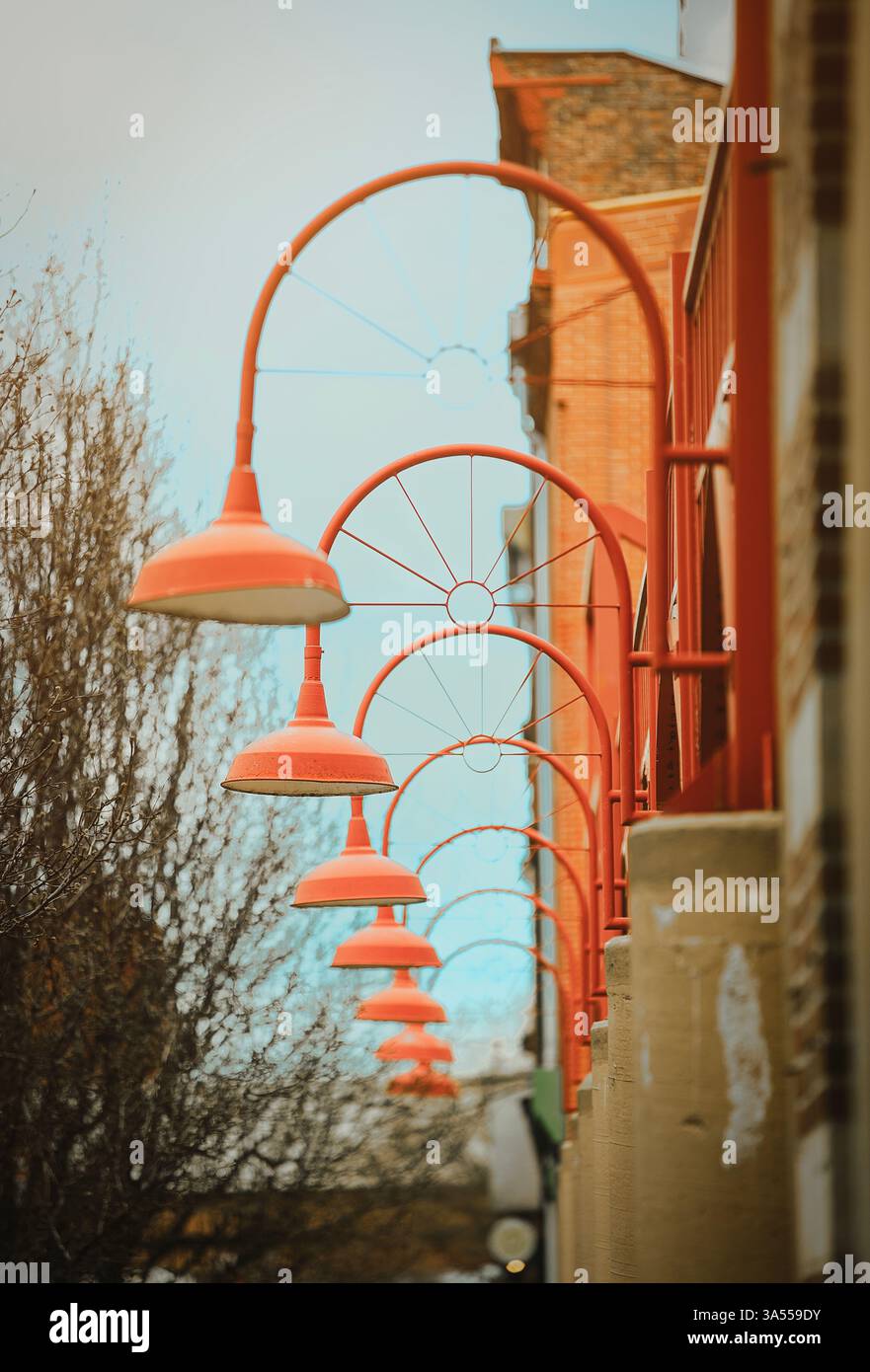 Red linear hi-res stock photography and images - Alamy