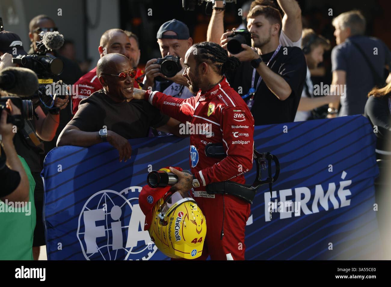 HAMILTON Lewis (gbr), Scuderia Ferrari SF-25, portrait, HAMILTON ...