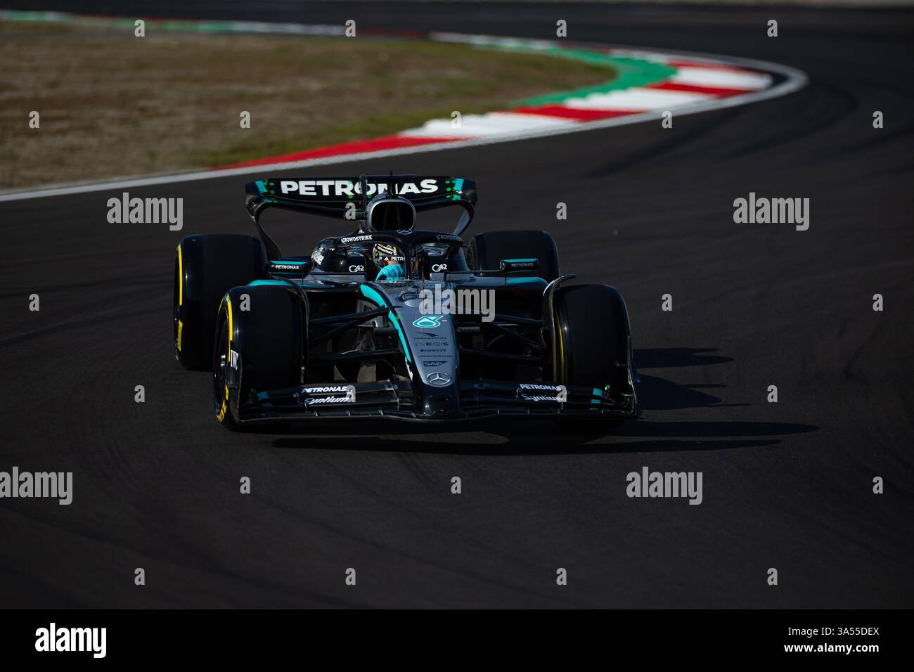 63 RUSSELL George (gbr), Mercedes AMG F1 Team W16, action during the ...