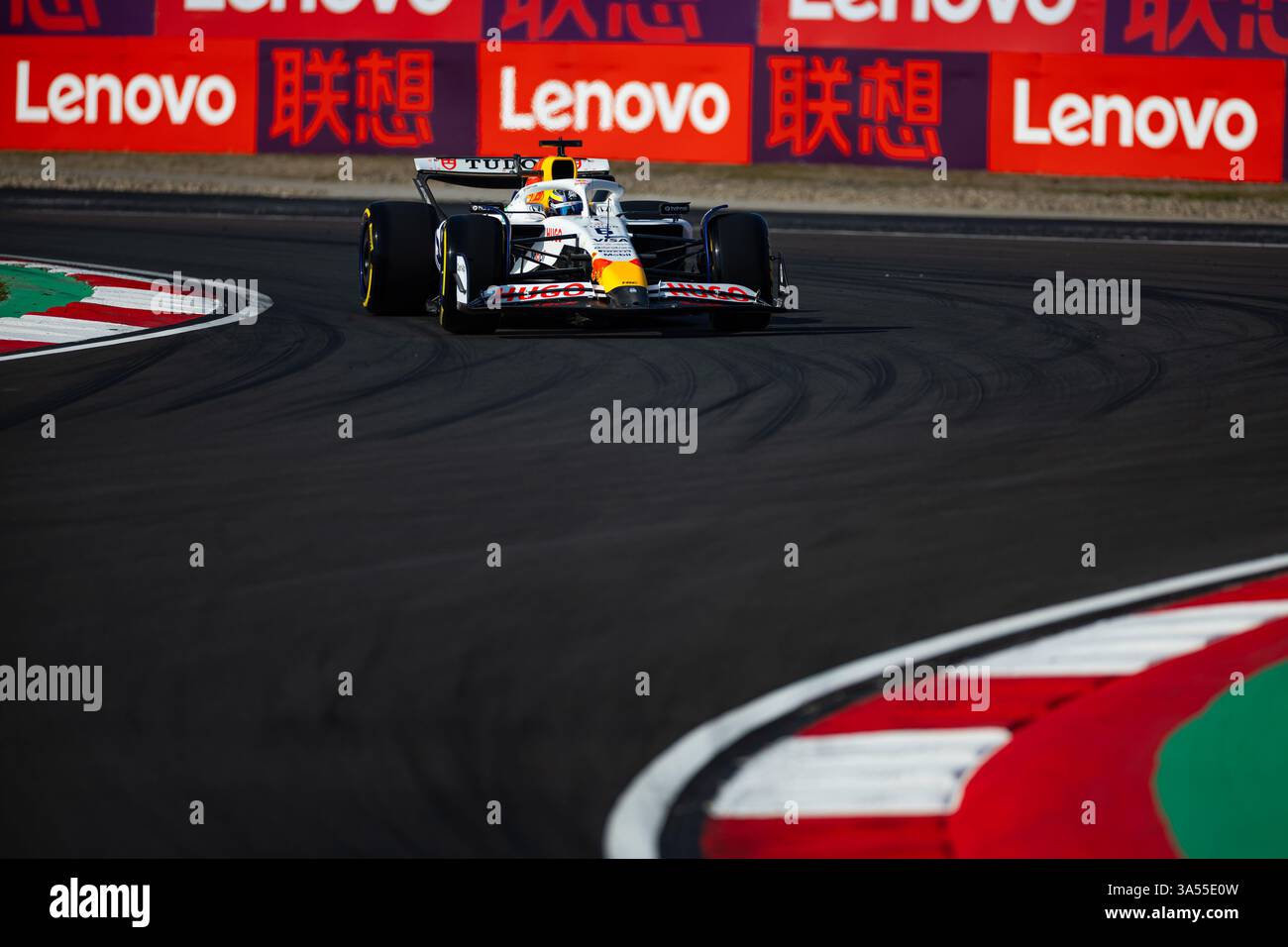 06 HADJAR Isack (fra), Visa Cash App RB F1 Team VCARB02 during the Formula 1 Heineken Chinese ...