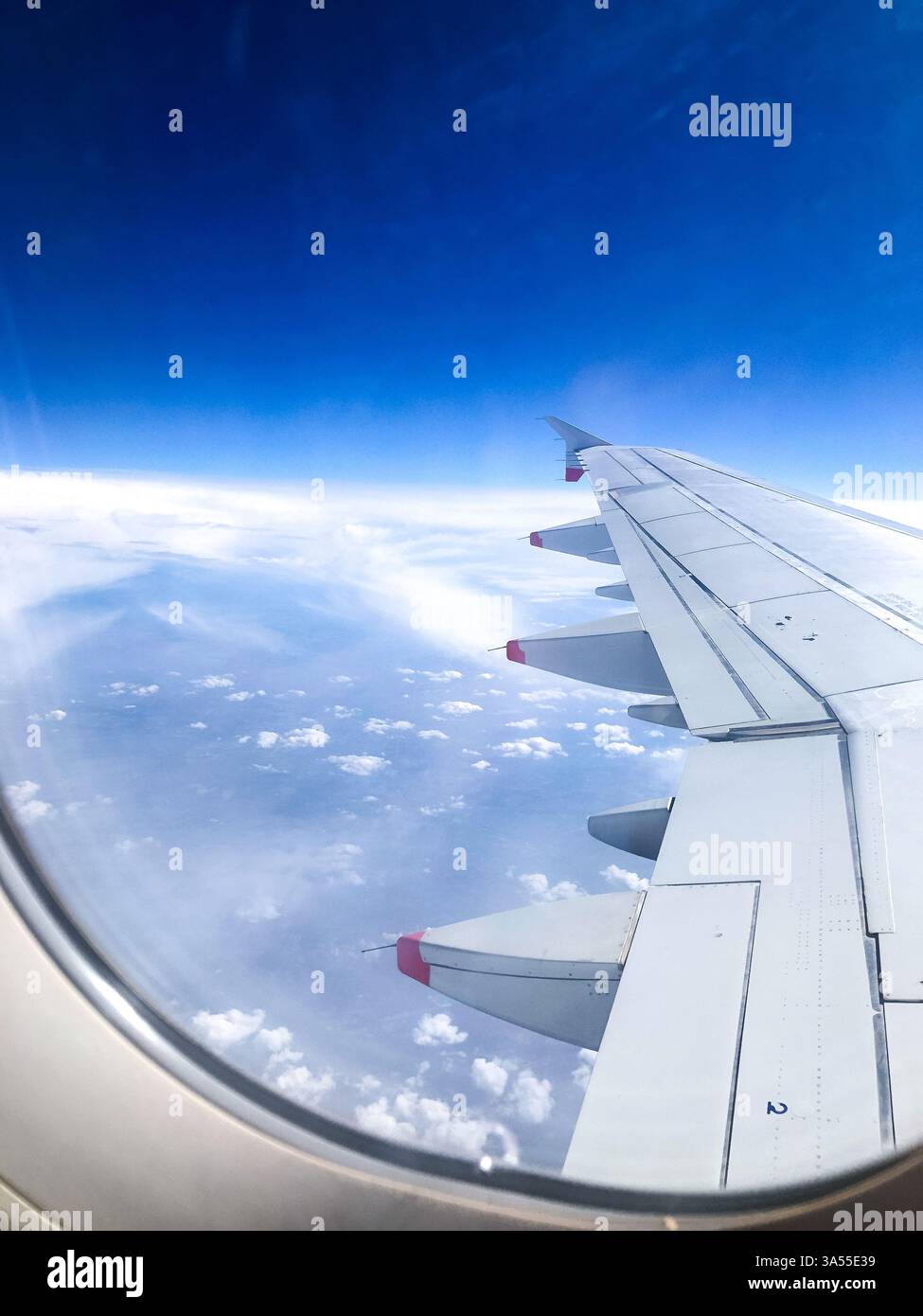 Scenic shot from plane window hi-res stock photography and images - Alamy