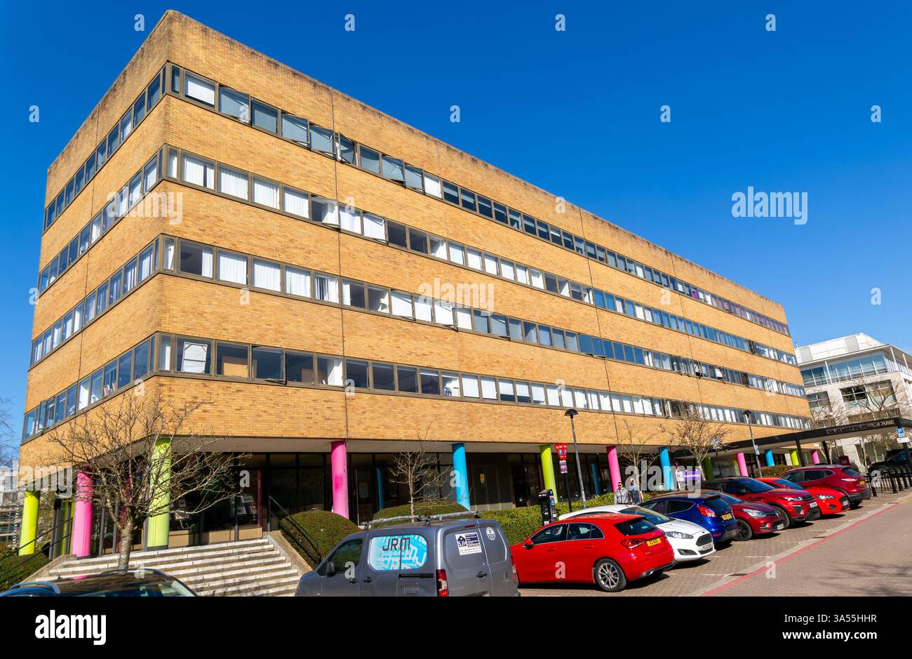 Office block buildings in Midsummer Boulevard, Milton Keynes Central ...