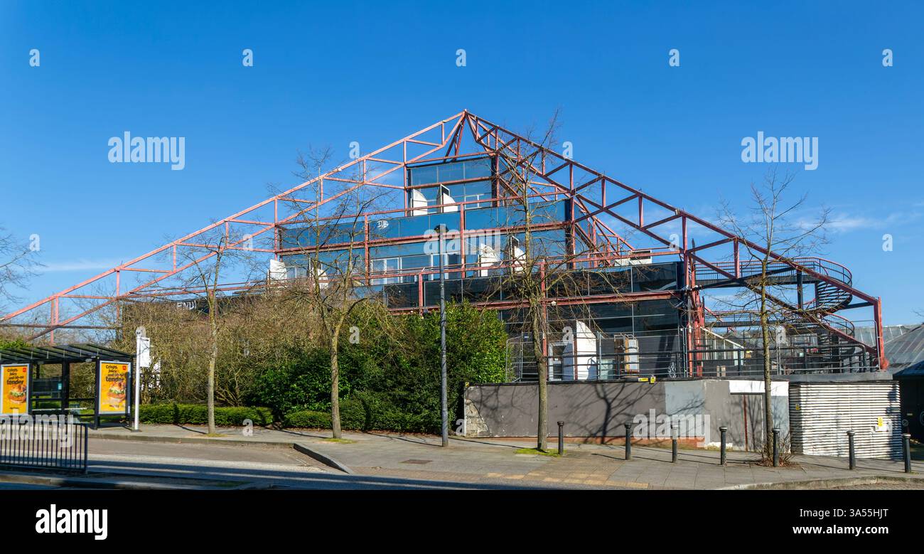 The Point cinema derelict building, Milton Keynes Central ...