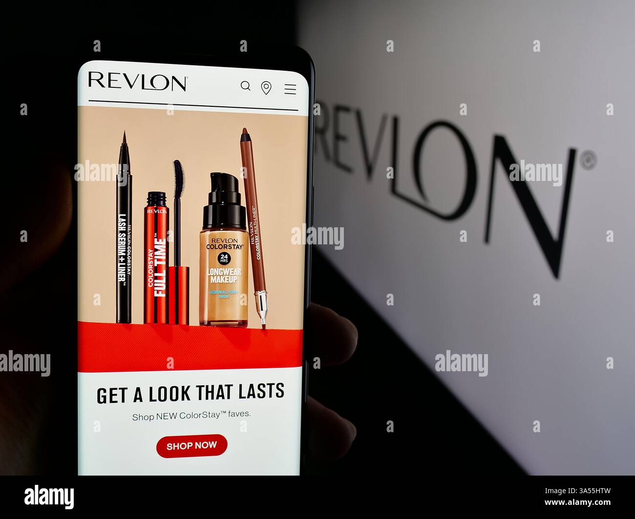 Germany. 29th Jan, 2025. In this photo illustration, a smartphone with ...