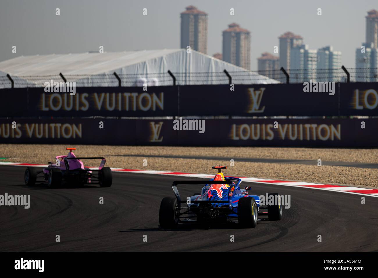 Shanghai, Chine. 21st Mar, 2025. 14 CHAMBERS Chloe (usa), Campos Racing ...
