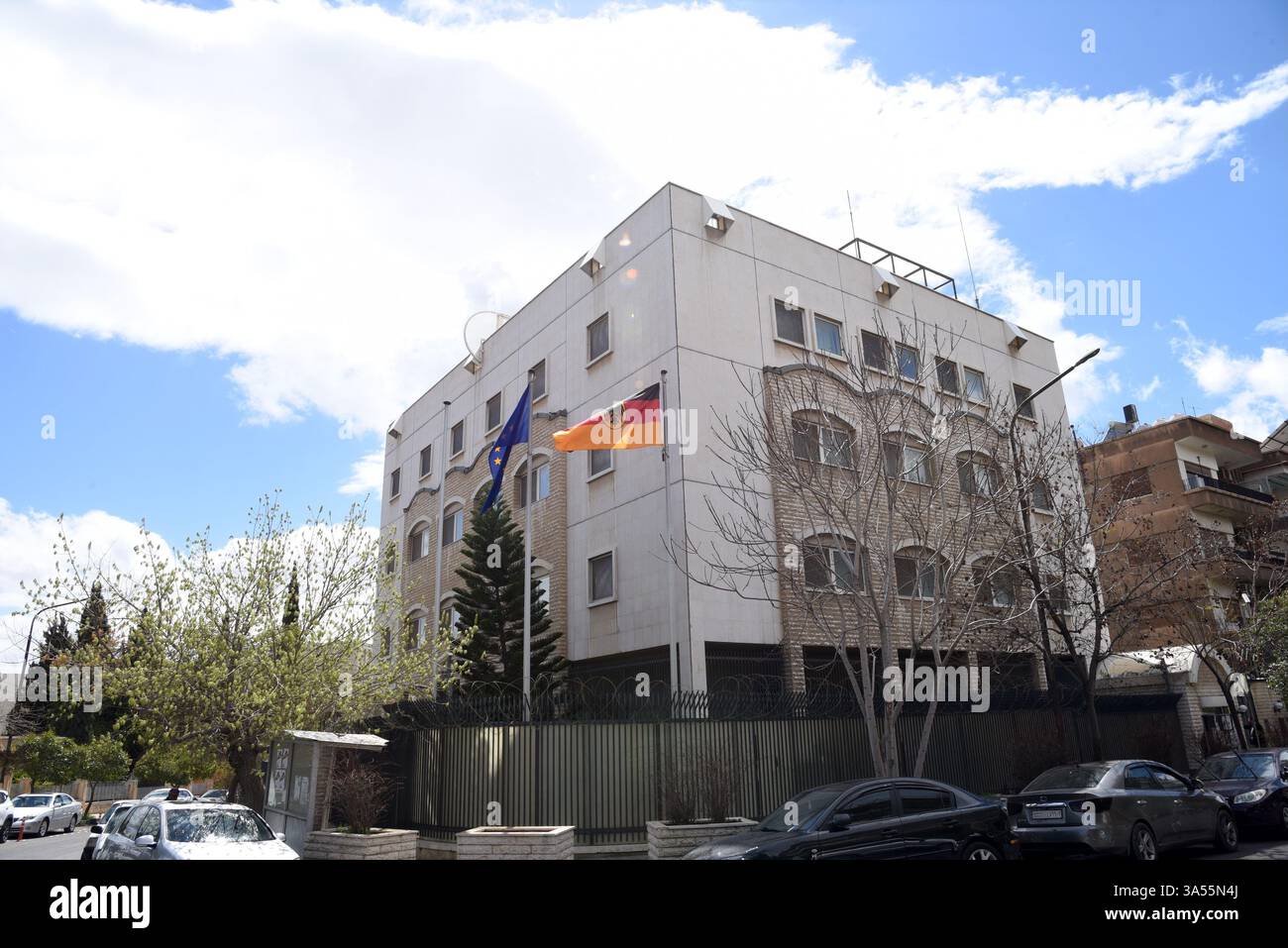 (250321) -- DAMASCUS, March 21, 2025 (Xinhua) -- This photo shows the ...