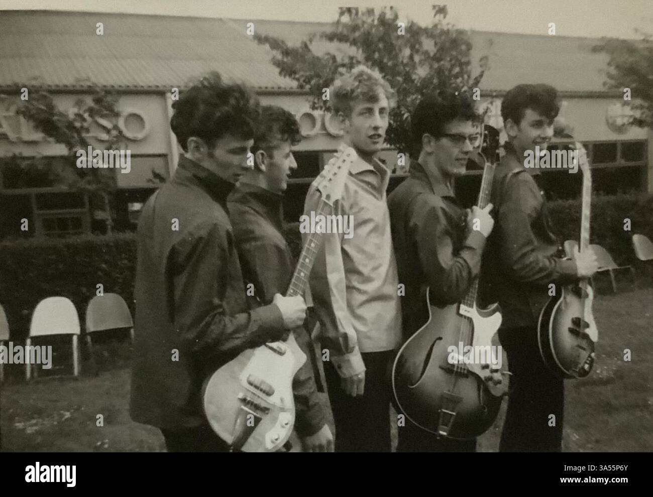 Ringo starr young hi-res stock photography and images - Alamy