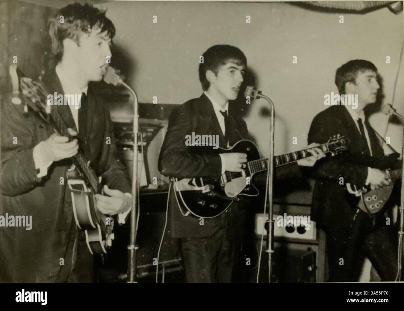 Ringo starr young hi-res stock photography and images - Alamy