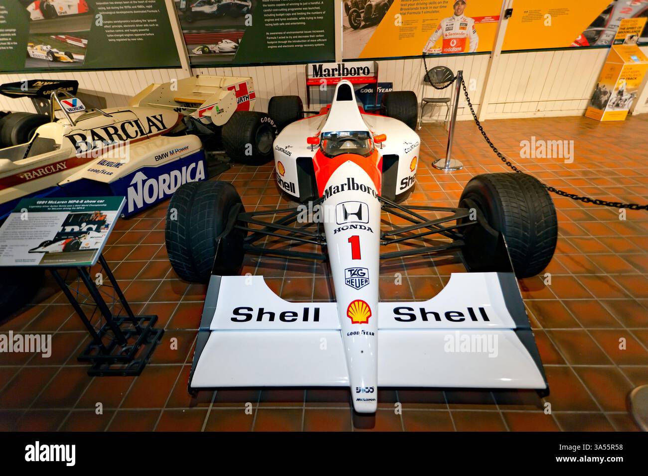 F1 car top view hi-res stock photography and images - Alamy