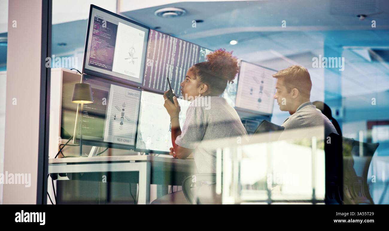 People meteorology team screen hi-res stock photography and images - Alamy