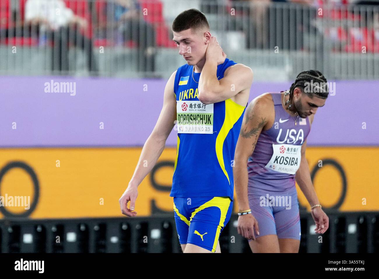 Oleh Doroshchuk, of Ukraine, and Elijah Kosiba, of the United States ...