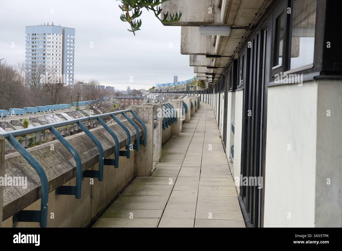 Publc and social housing hi-res stock photography and images - Alamy