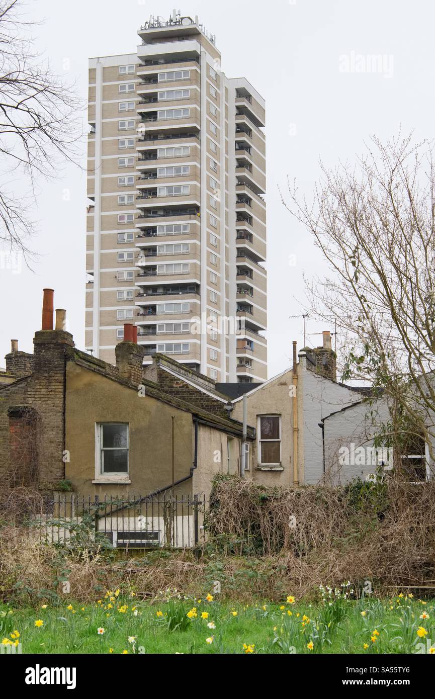 Diffent styles of architecture hi-res stock photography and images - Alamy