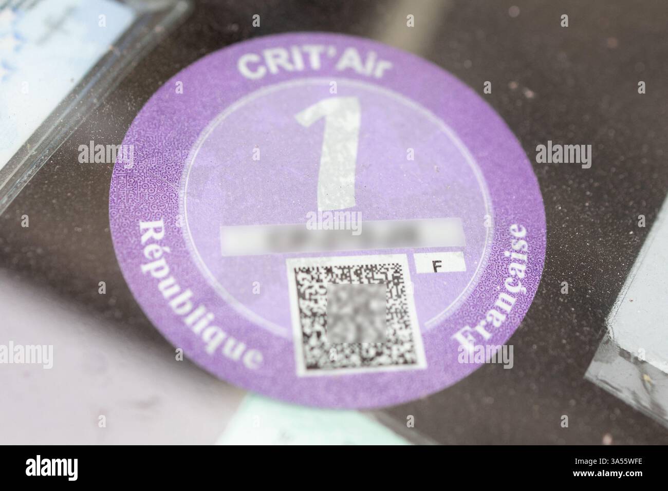 Paris, France. 21st Mar, 2025. View of the Crit Air 1 sticker, in Paris ...