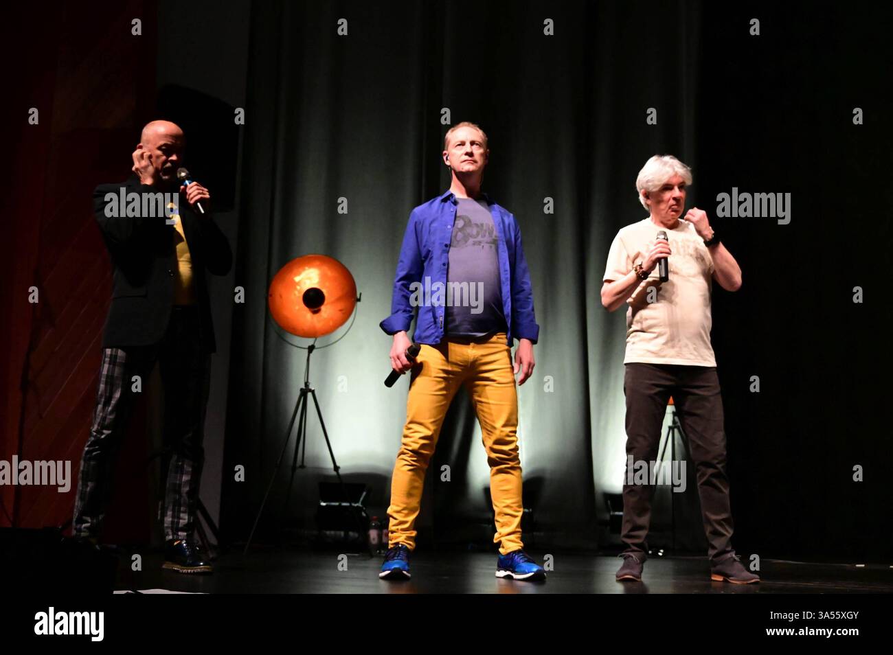 15.03.2025 xkhx Kassel, Theaterstübchen Konzert FLYING PICKETS A ...