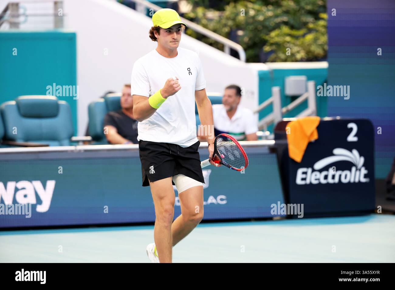 MIAMI GARDENS, FLORIDA - MARCH 20: Joao Fonseca of Brazil defeats ...