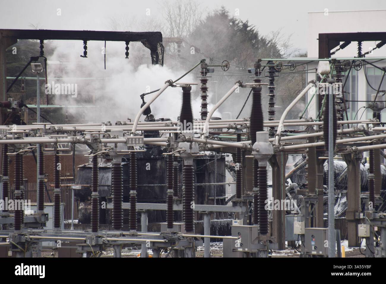 London, UK. 21st March 2025. Smoke billows after a fire broke out at ...