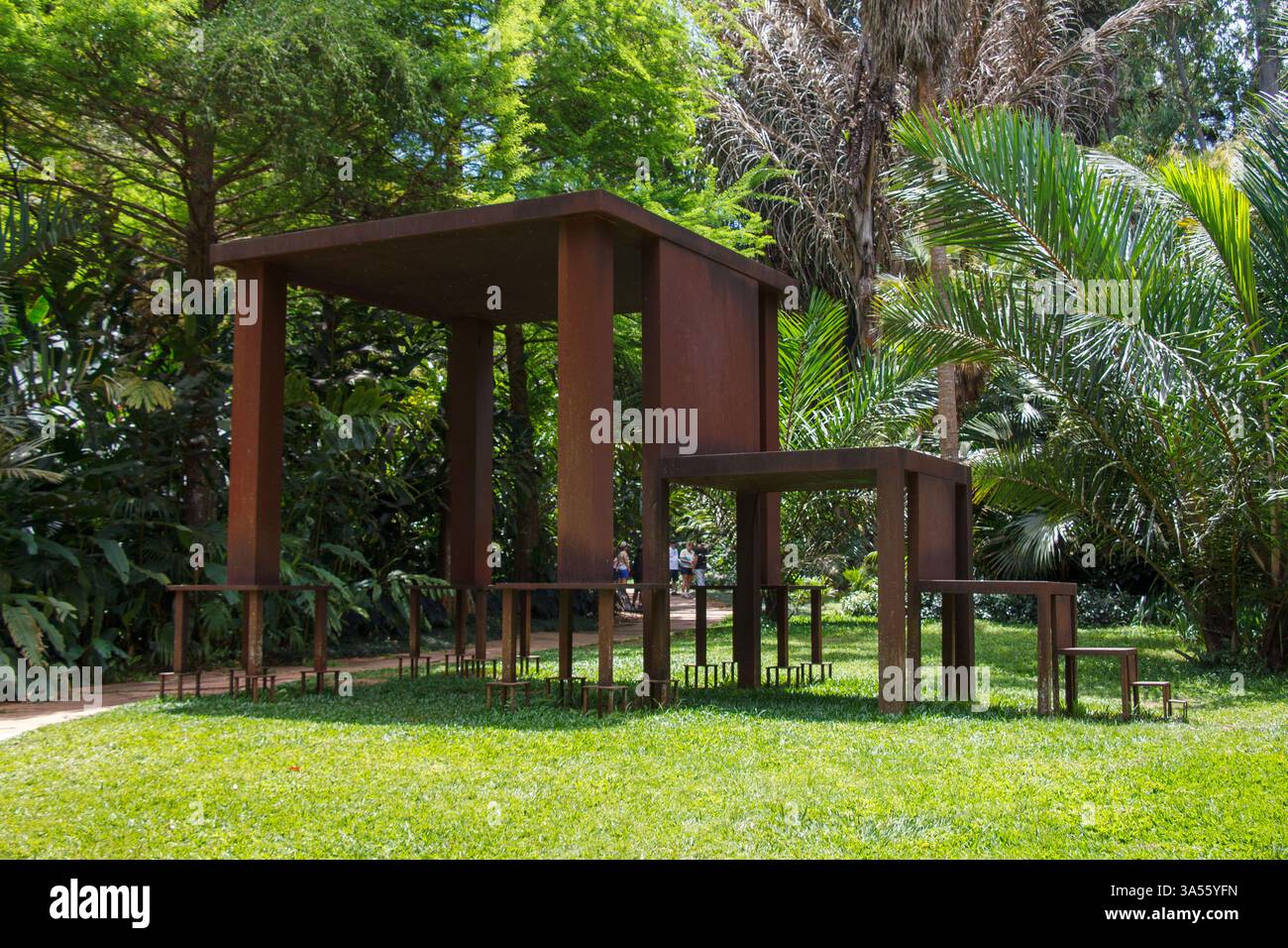 The Inmensa steel sculpture from Cildo Meireles, Inhotim, Minas Gerais ...