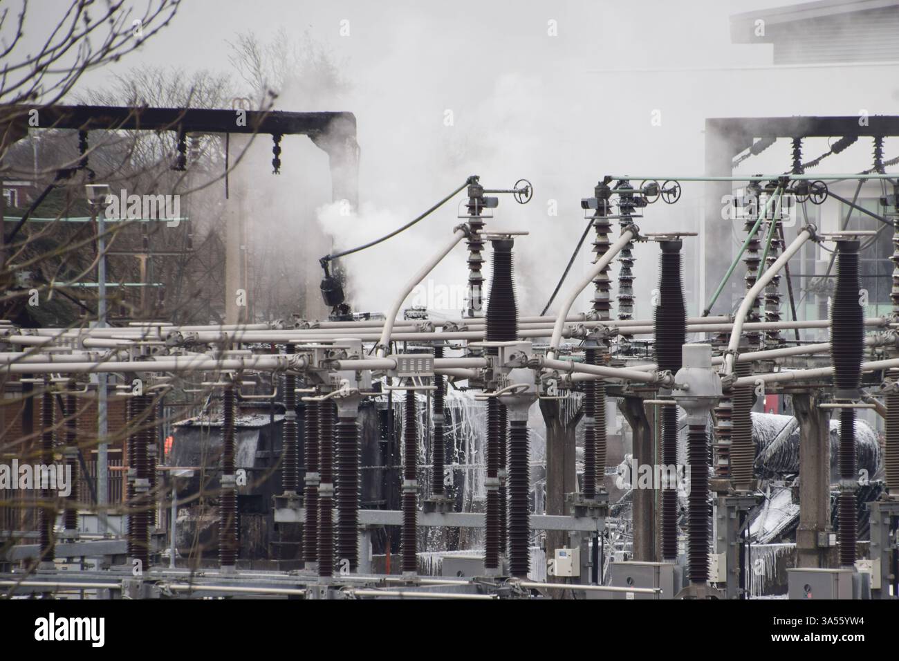 London, UK. 21st March 2025. Smoke billows after a fire broke out at ...