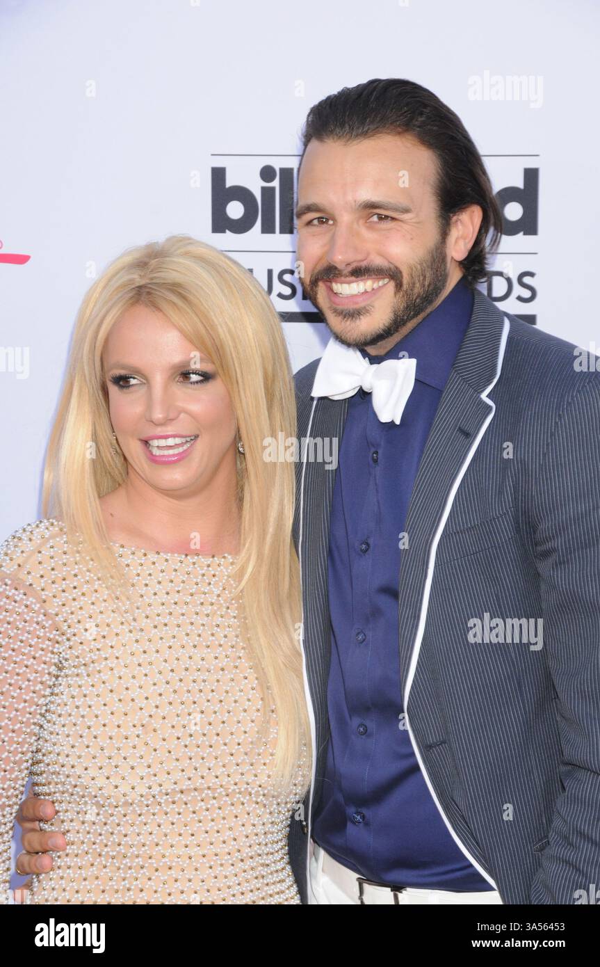 Britney Spears, Charlie Ebersol at the 2015 Billboard Awards - Arrivals ...