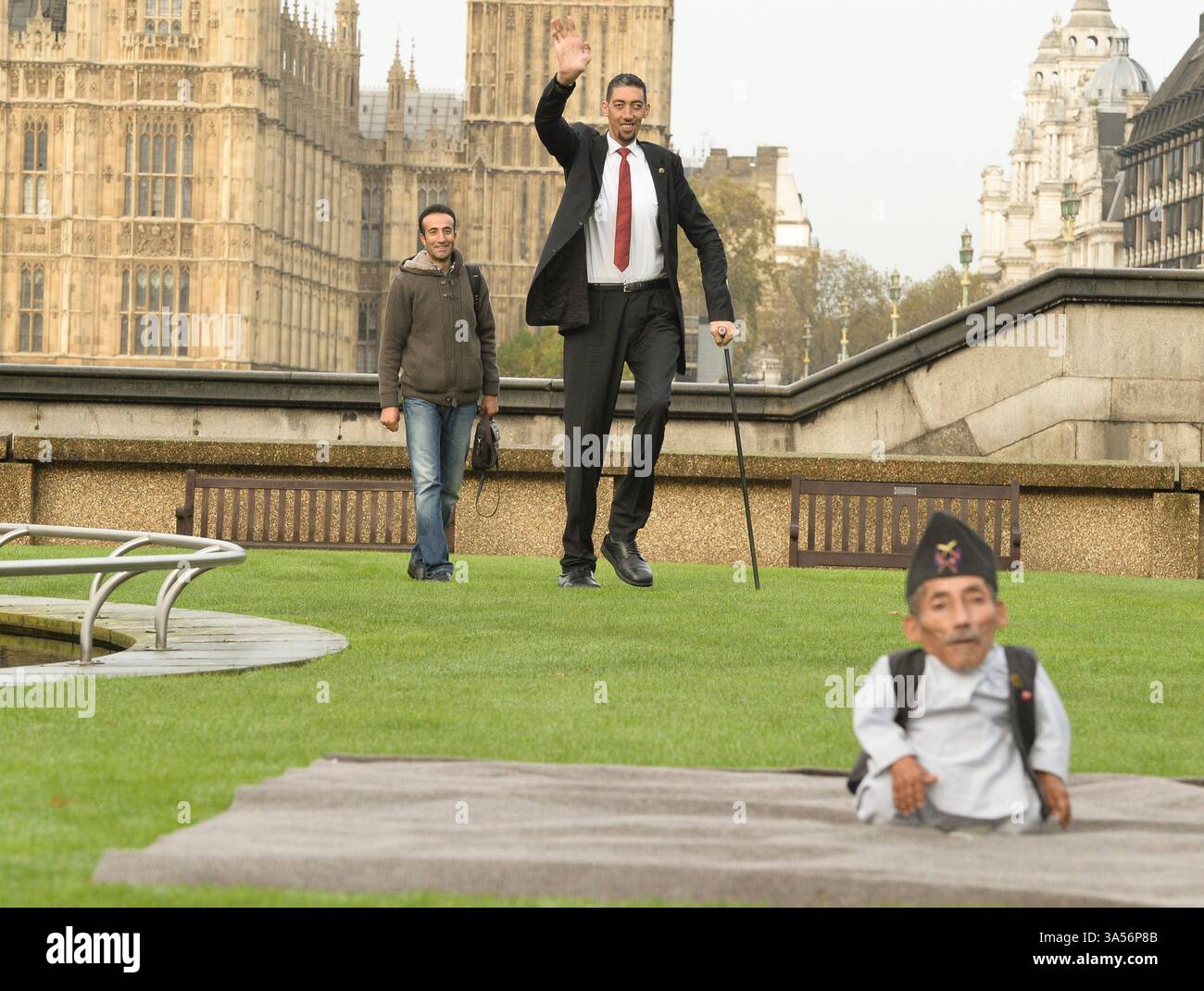 London, England, 11.12.2014 The shortest man ever Chandra Bahadur Dangi ...