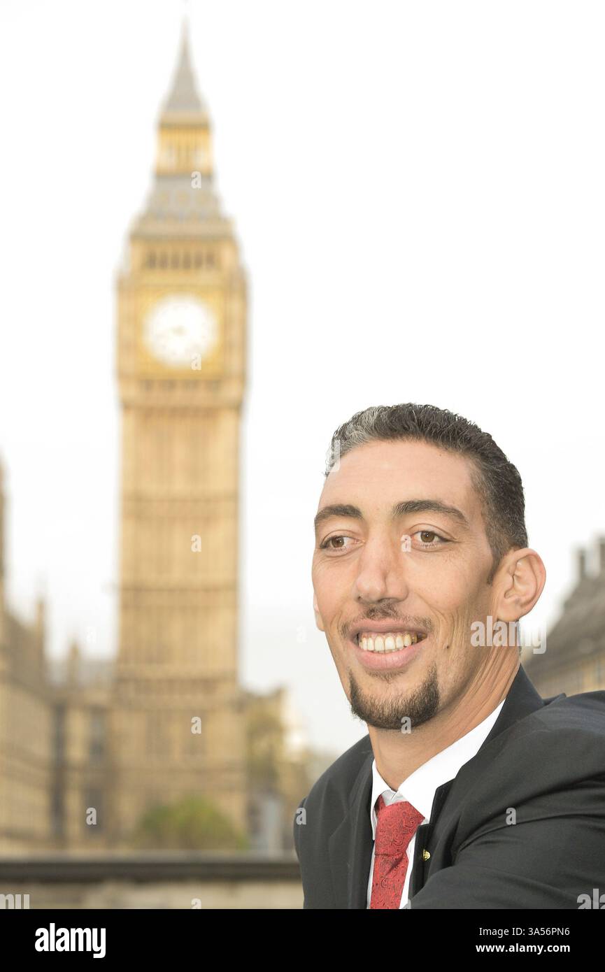 London, England, 11.12.2014 The shortest man ever Chandra Bahadur Dangi ...
