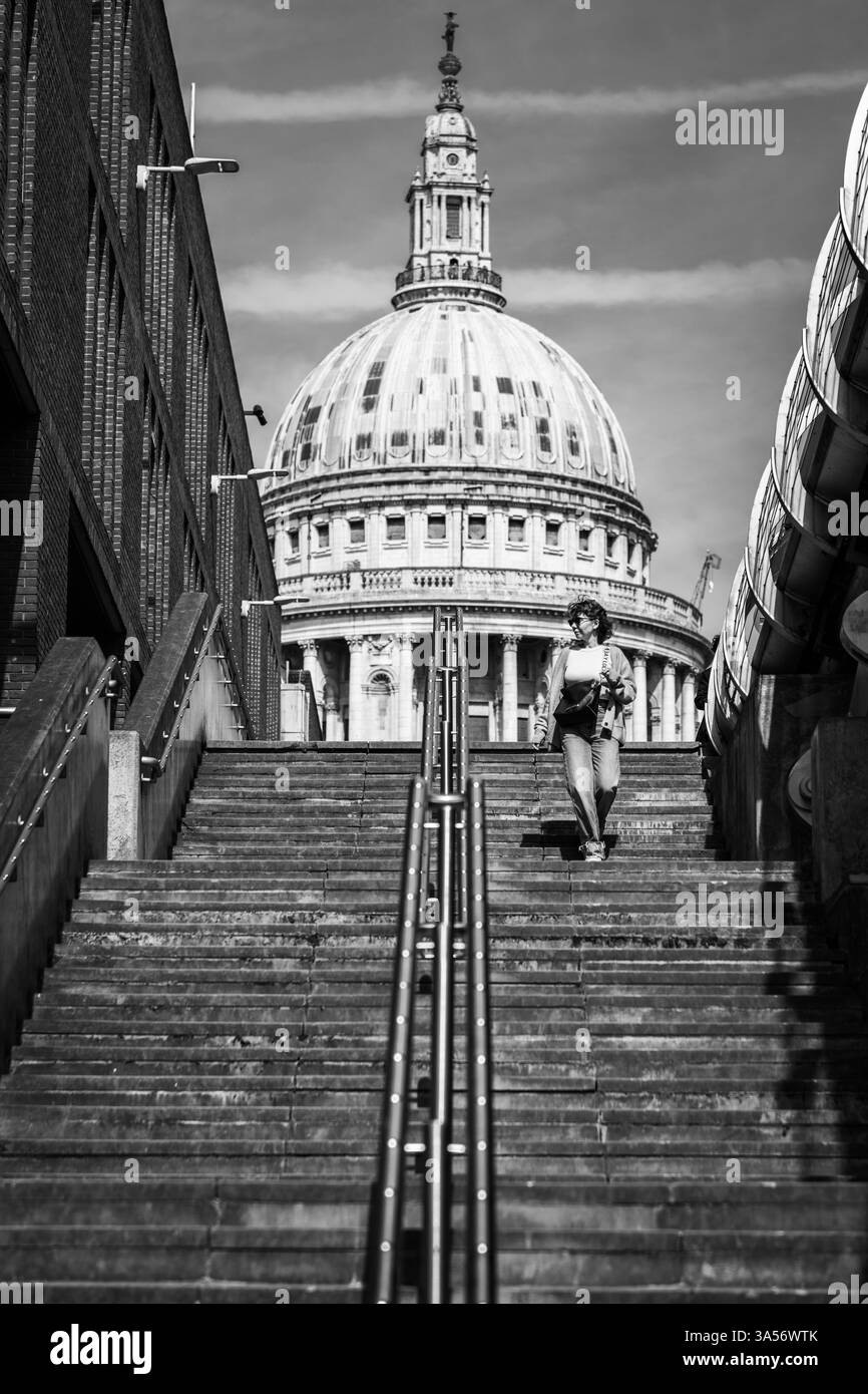 Steps st pauls Black and White Stock Photos & Images - Alamy