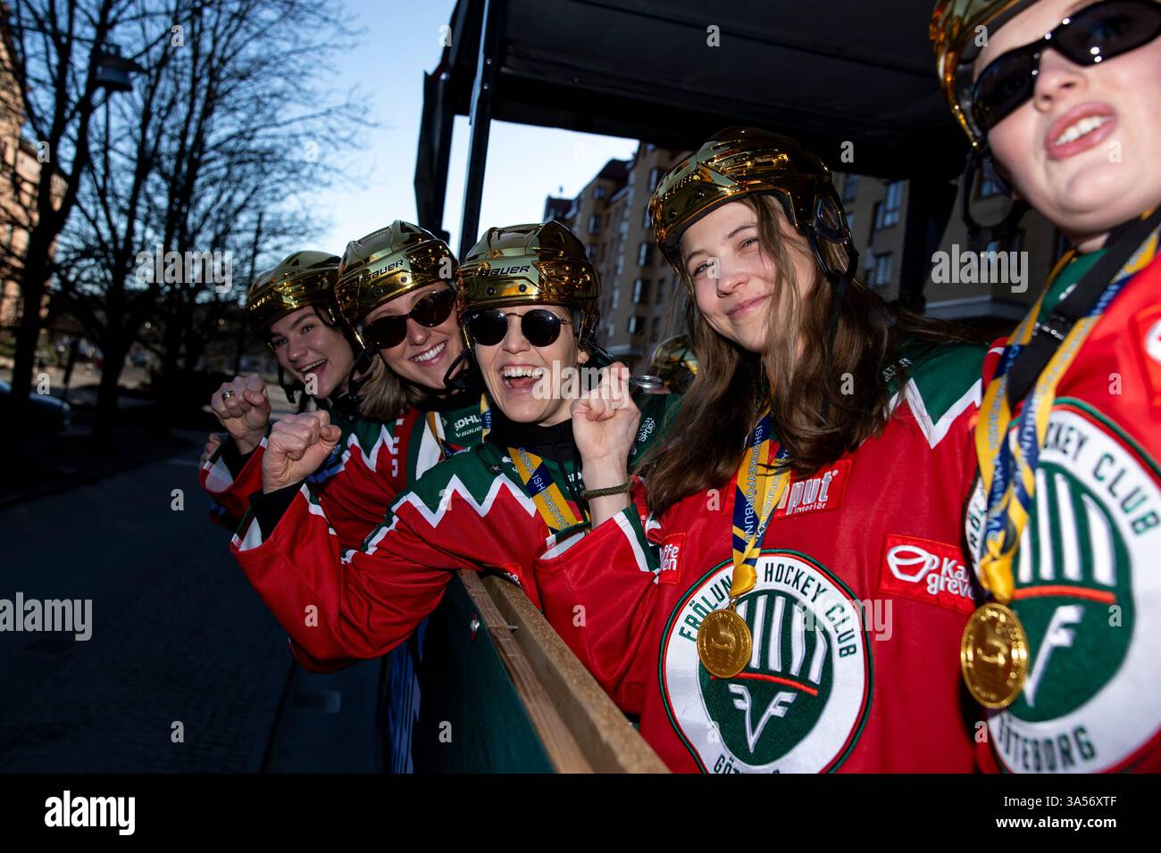 250321 Alva Johnsson, Hanna Olsson och Michelle Karvinen under ...