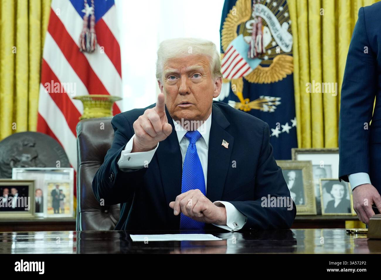 President Donald Trump announces that Boeing has won a contract for a ...