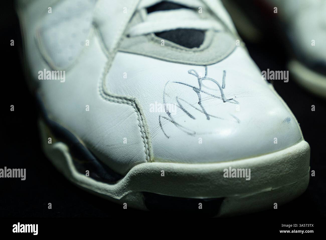 New York, USA. 21st Mar, 2025. Michael Jordan's signed 1992-1993 Nike ...