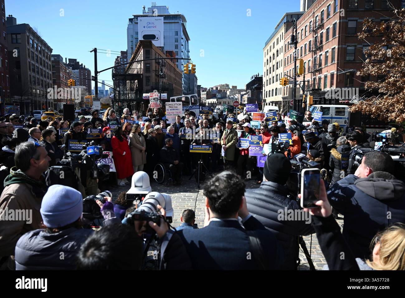 Photo by: NDZ/STAR MAX/IPx 2025 3/21/25 Governor Kathy Hochul hosts a ...