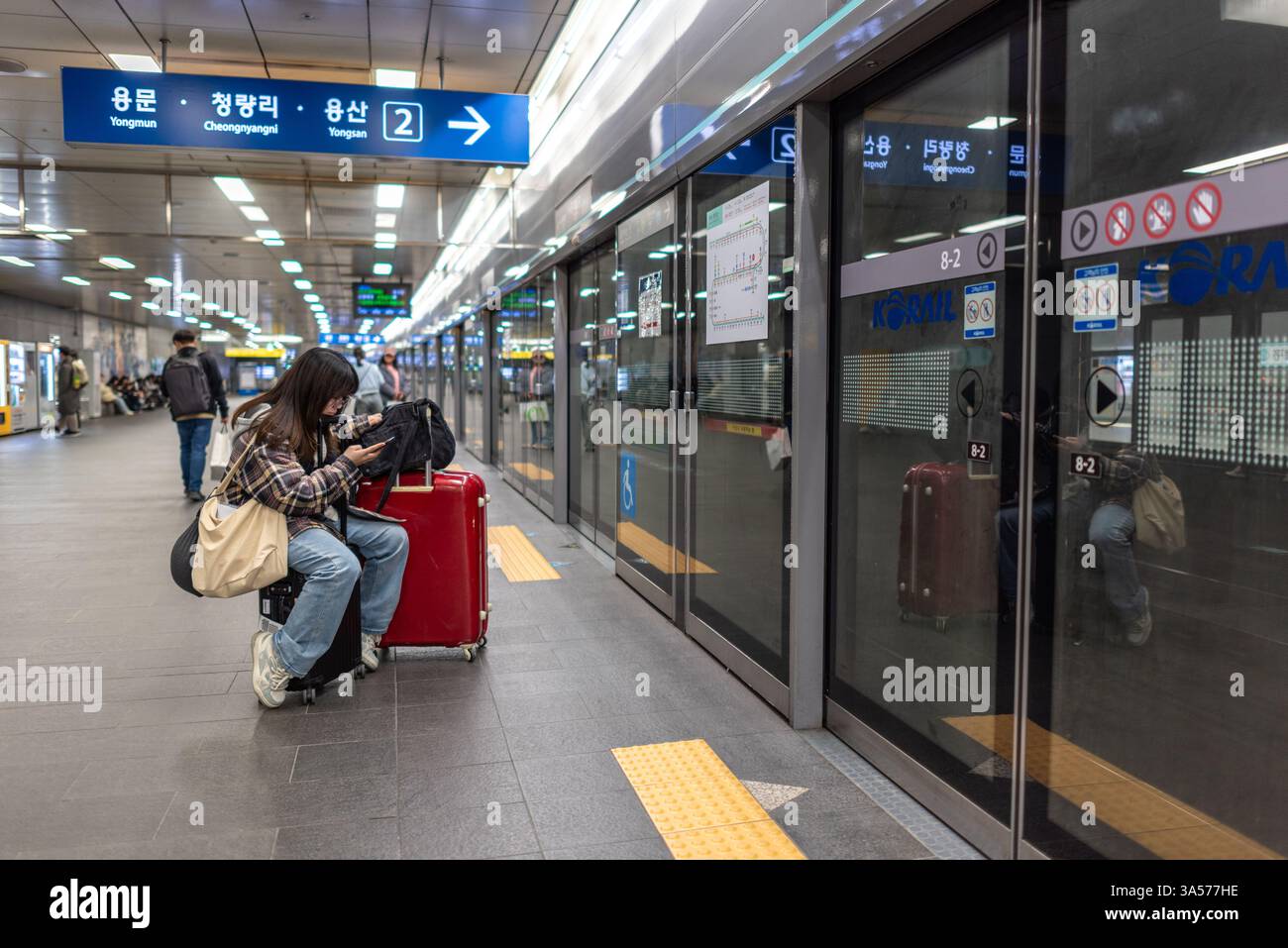 Subway station of the Seoul Metropolitan Subway railway system in Seoul ...