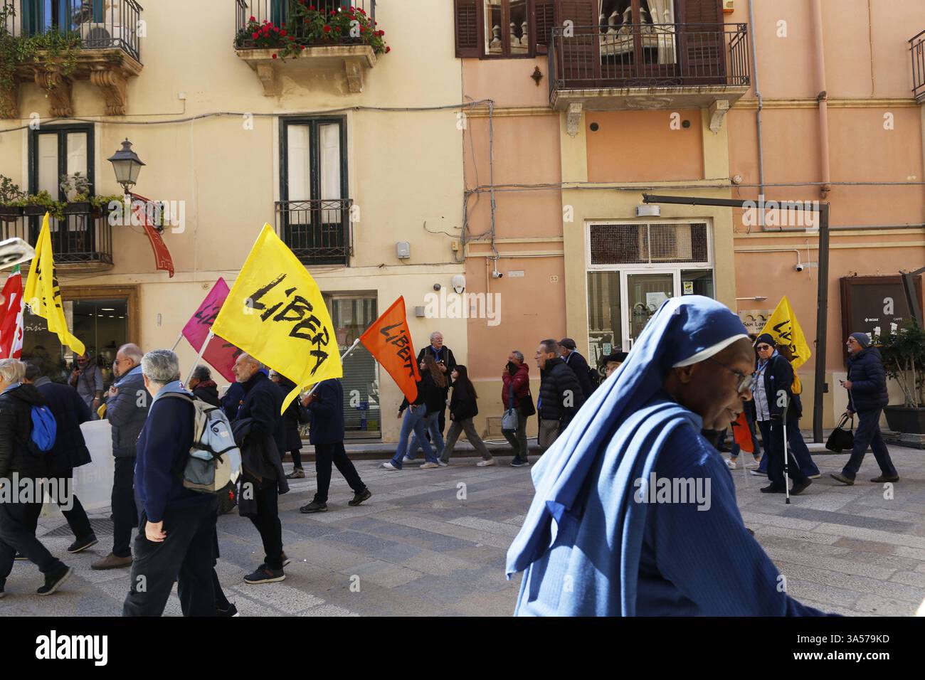 Trapani, Italia. 21st Mar, 2025. Giornata della memoria contro le mafie ...