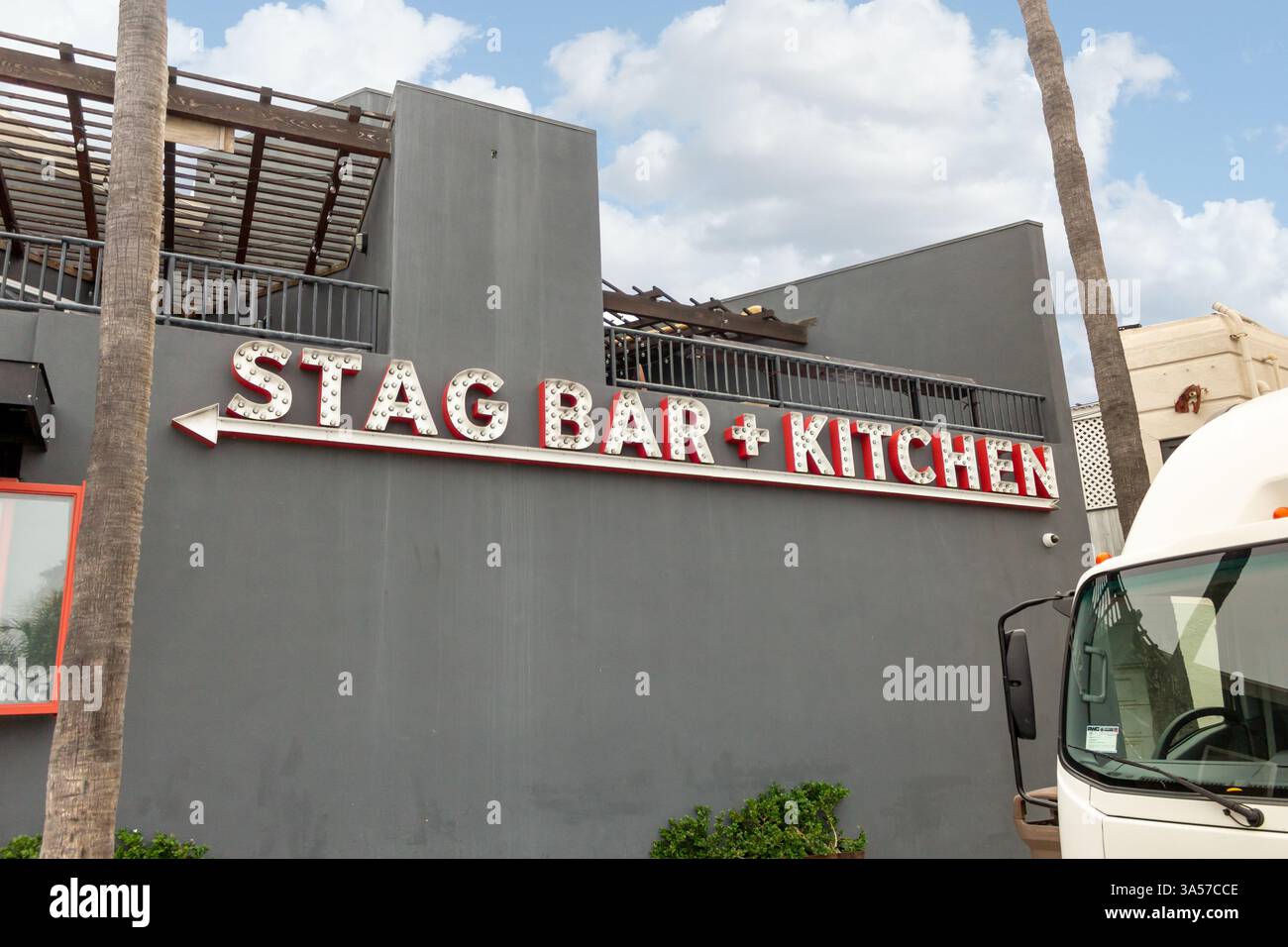 Stag bar kitchen hi-res stock photography and images - Alamy