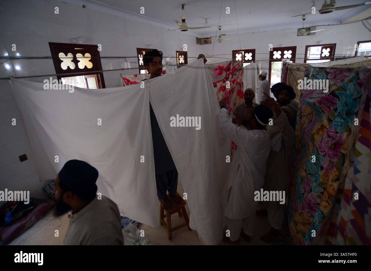 KARACHI, PAKISTAN, MAR 21: Faithful Muslims reached Thanvi mosque to ...