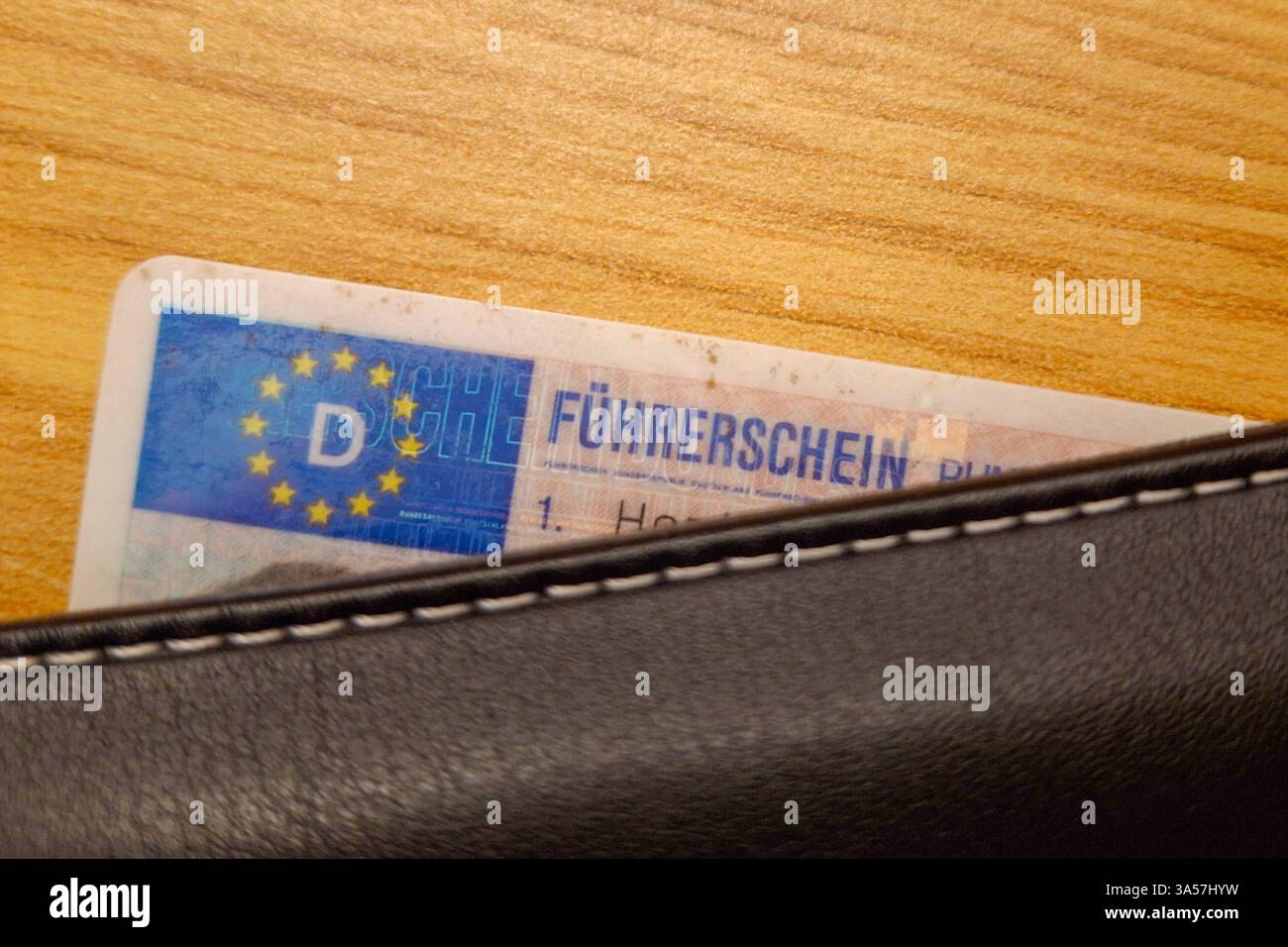 Stockbilder 03/2025 Deutscher Führerschein *** Stock photos 03 2025 ...