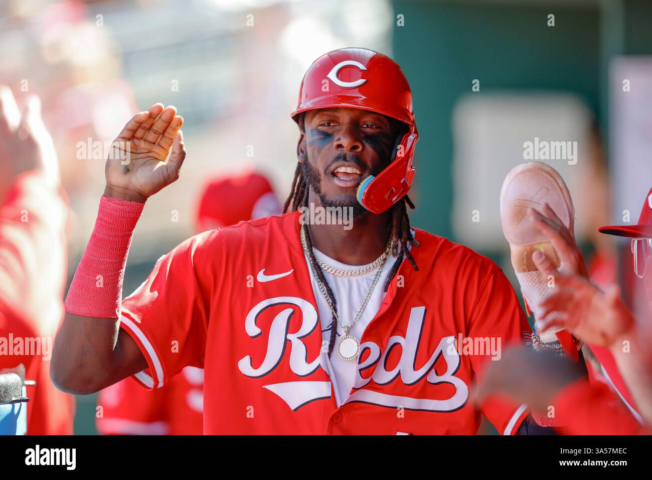 Goodyear, AZ. USA; Cincinnati Reds shortstop Elly De La Cruz (44) gets ...