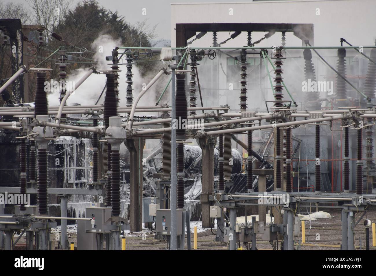 London, UK. 21st March 2025. Smoke billows after a fire broke out at ...