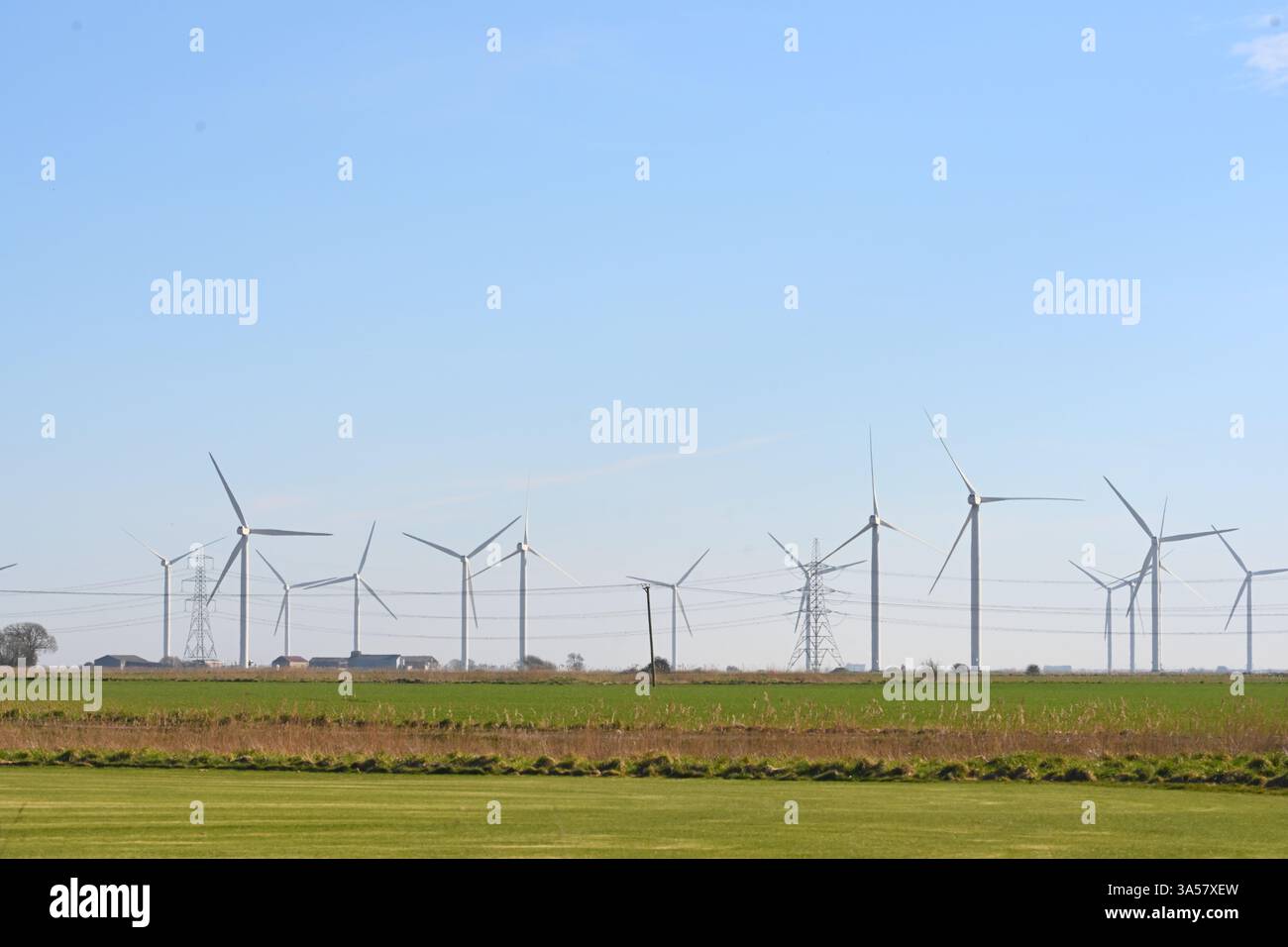 wind farm in england Stock Photo - Alamy