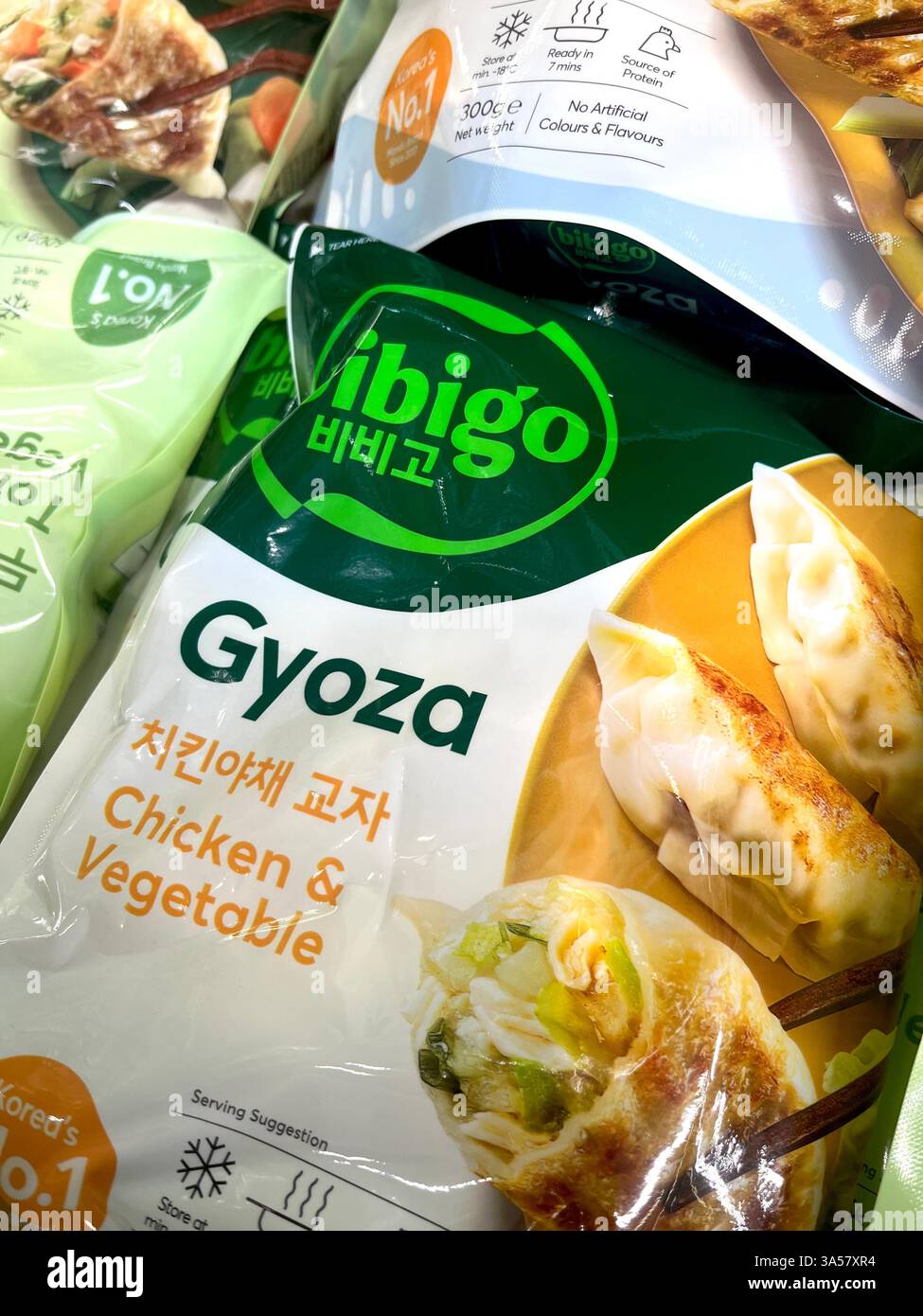 gyoza dumplings, chicken vegetable, frozen packed food, Bibigo, mandu ...