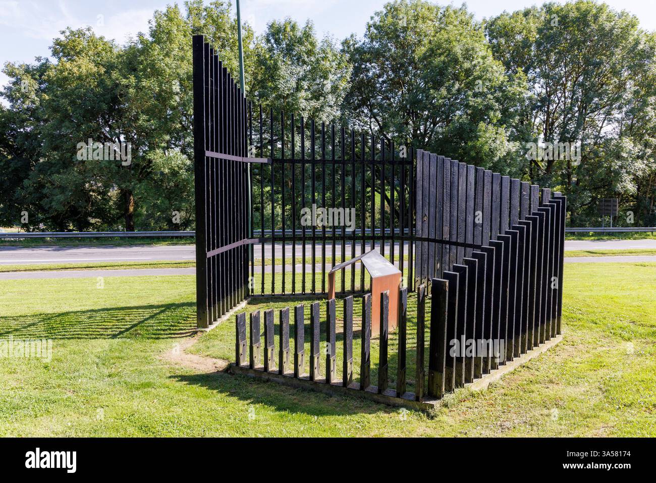 Nurses of Bastogne memorial to Augusta Chiwy and Renée Lemaire, Belgium ...