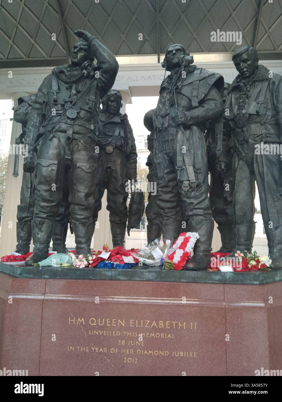 Bomber Command Memorial, Green Park, London Stock Photo - Alamy