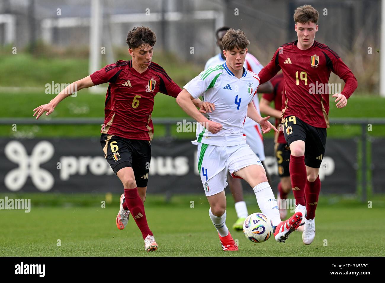 Lucas Delorge Knieper (6) of Belgium, Matteo Mantini (4) of Italy and ...