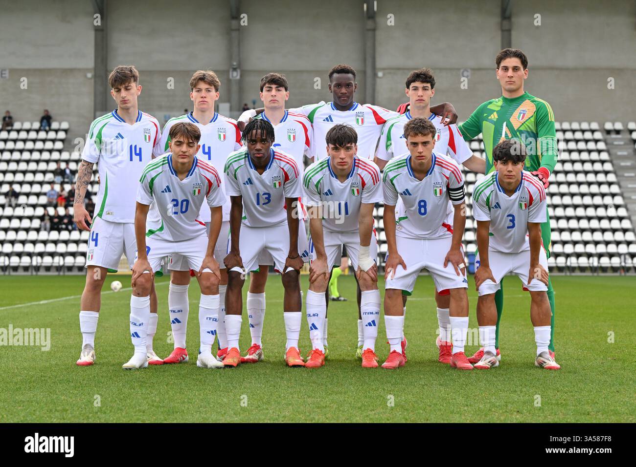 players of Italy with Nicolas Trabucchi (14) of Italy, Matteo Mantini ...