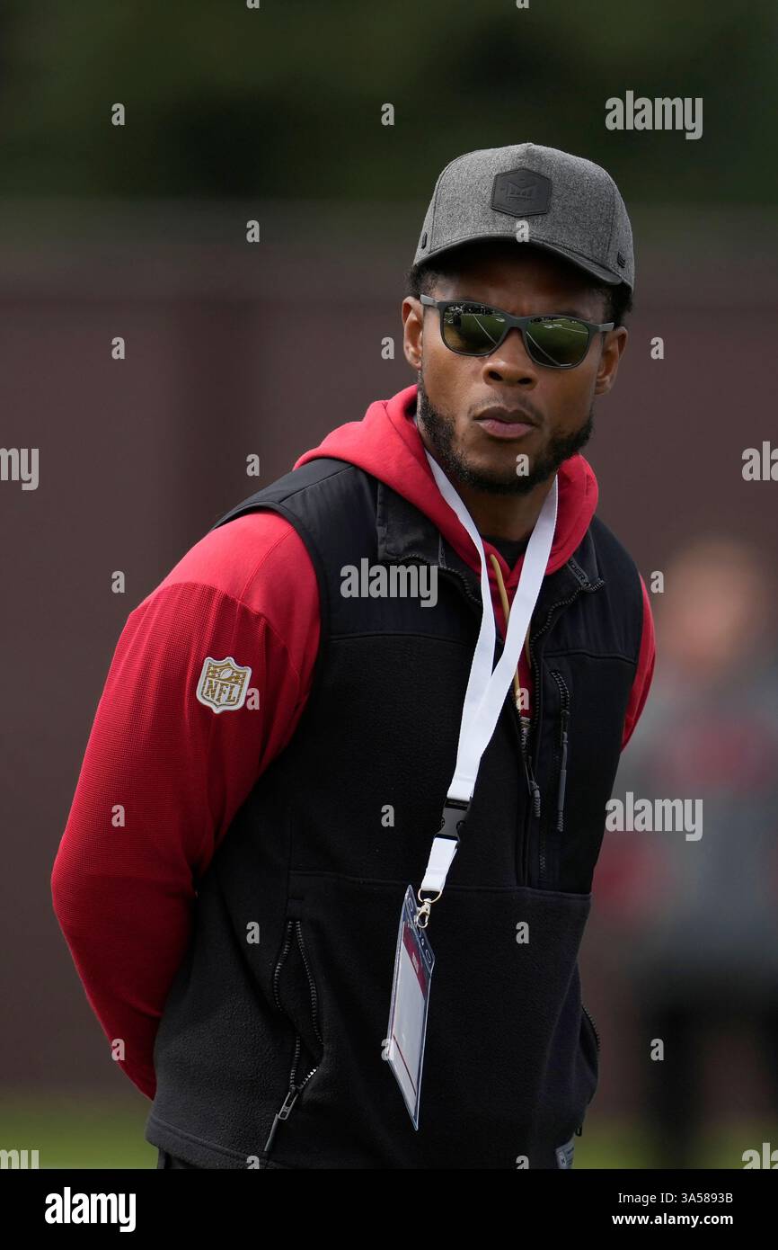 San Francisco 49ers wide receivers coach Leonard Hankerson during ...