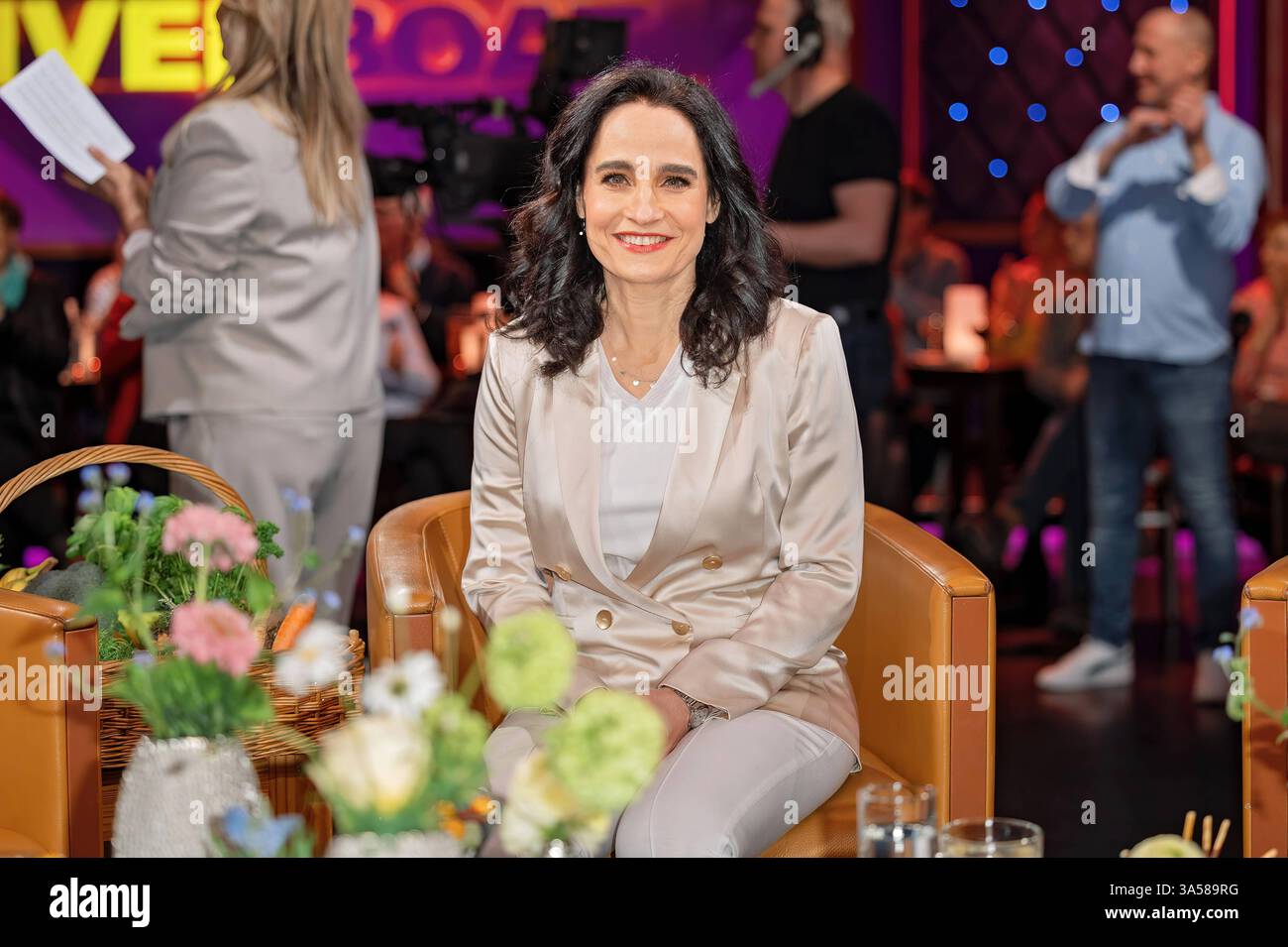 MDR - Riverboat. Dr. Yael Adler anläßlich der Aufzeichnung der MDR ...