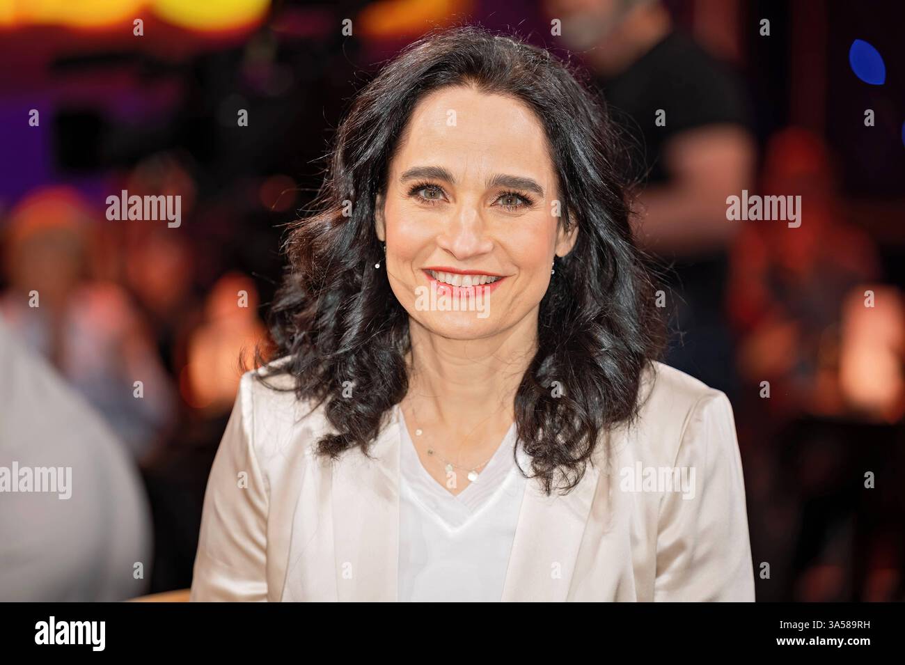 MDR - Riverboat. Dr. Yael Adler anläßlich der Aufzeichnung der MDR ...