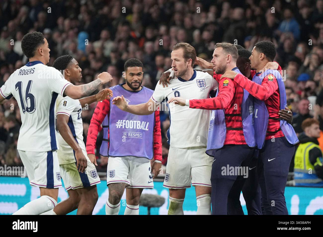 England's Harry Kane celebrates with his teammates after scoring his ...
