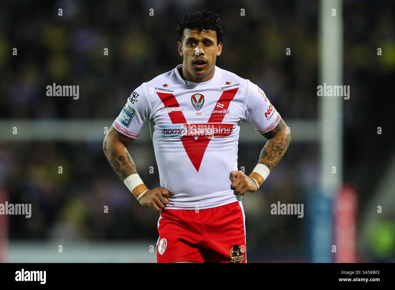 Tristan Sailor of St. Helens during the Betfred Super League Round 5 ...