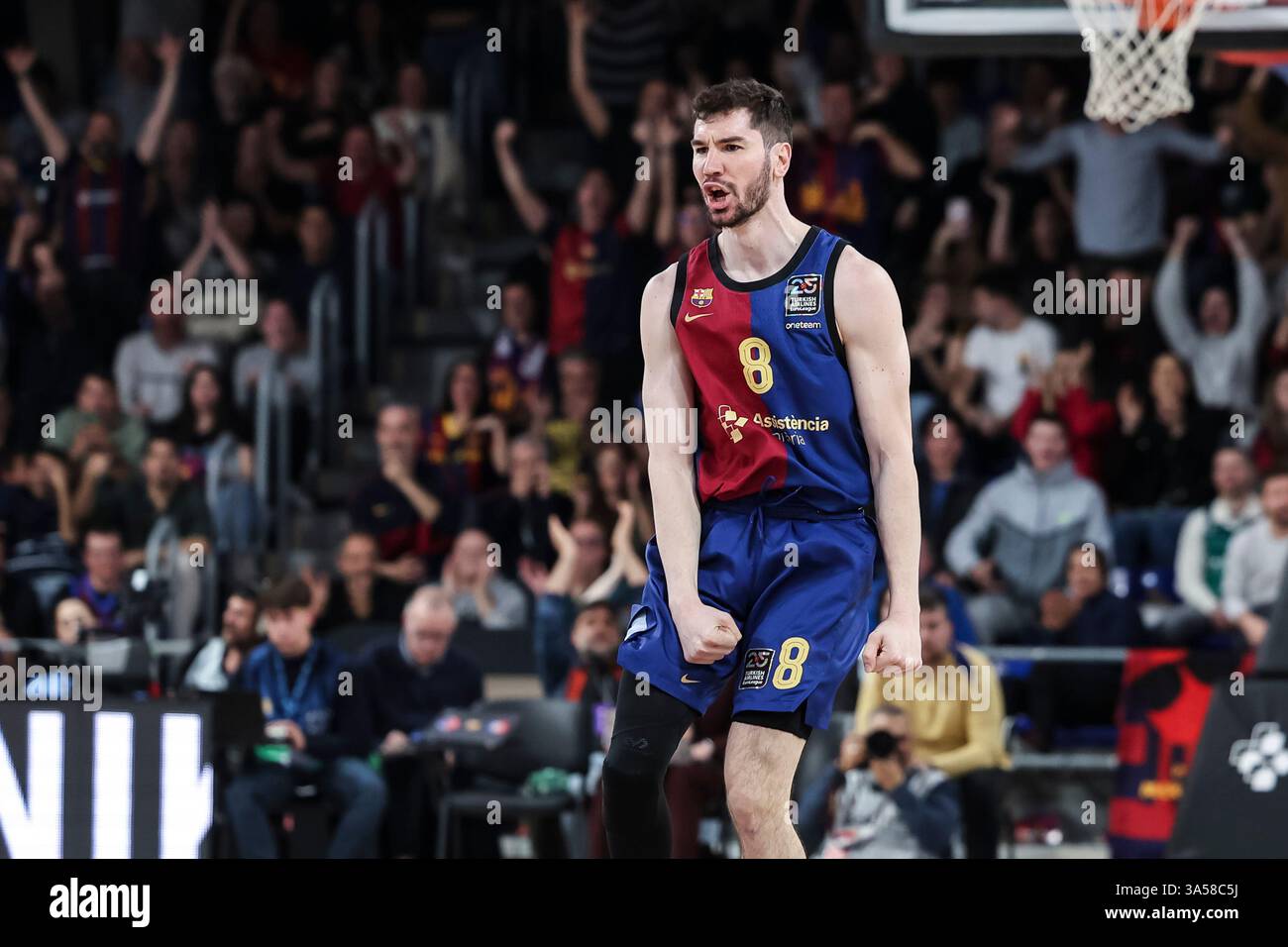 Dario Brizuela of FC Barcelona celebrates a basket during the Turkish ...
